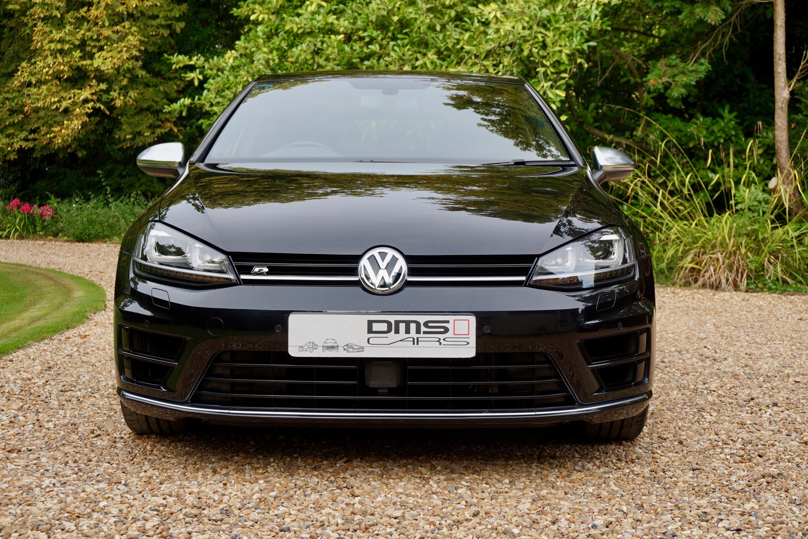 VW Golf R 2.0 TSi DSG 4Motion | DMS Cars