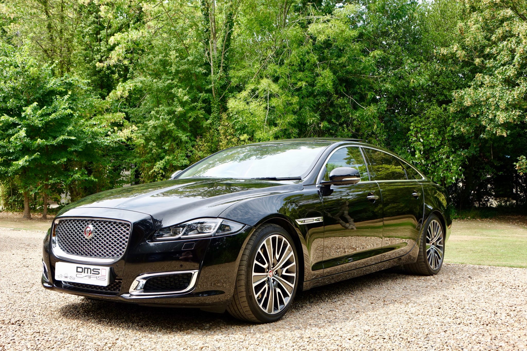 Jaguar XJ 3.0TD Autobiography LWB | DMS Cars