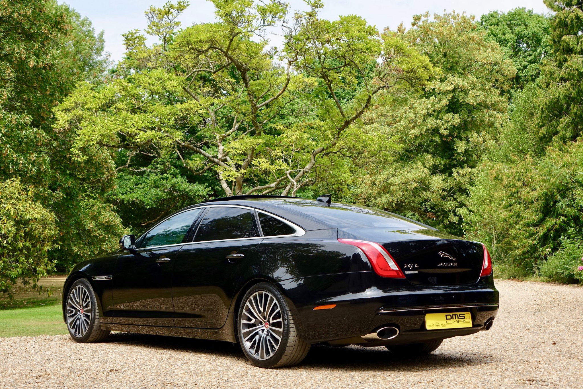 Jaguar XJ 3.0TD Autobiography LWB | DMS Cars