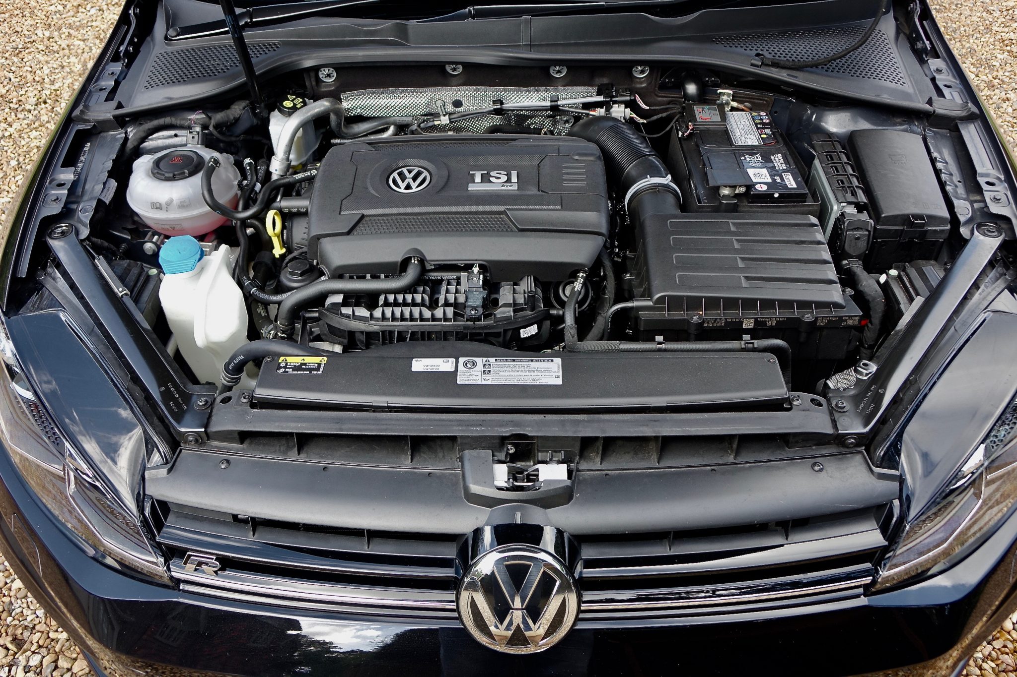 VW Golf 2.0 TSI R DSG 4Motion Facelift | DMS Cars