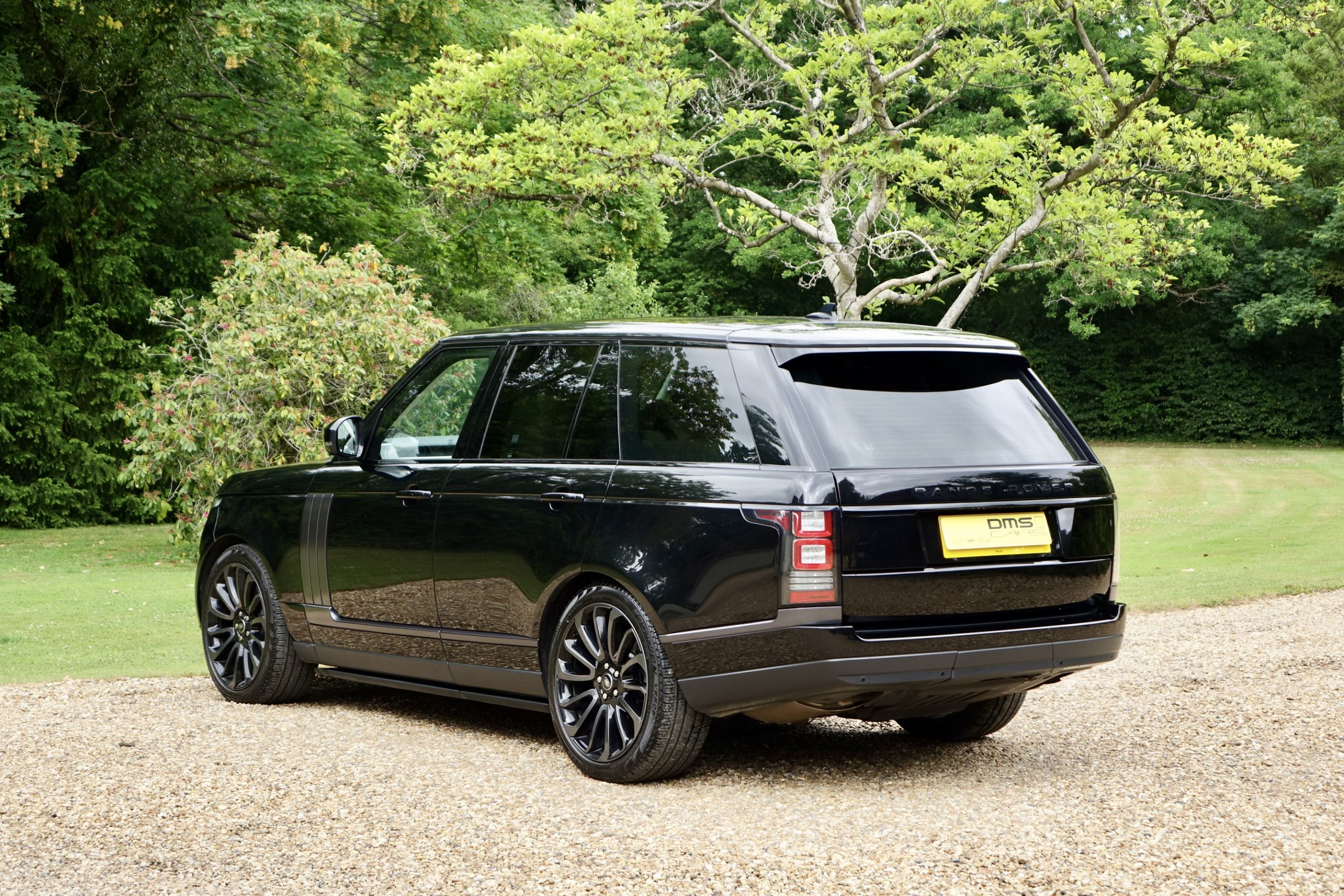 Range Rover 4.4 SD V8 Vogue | DMS Cars