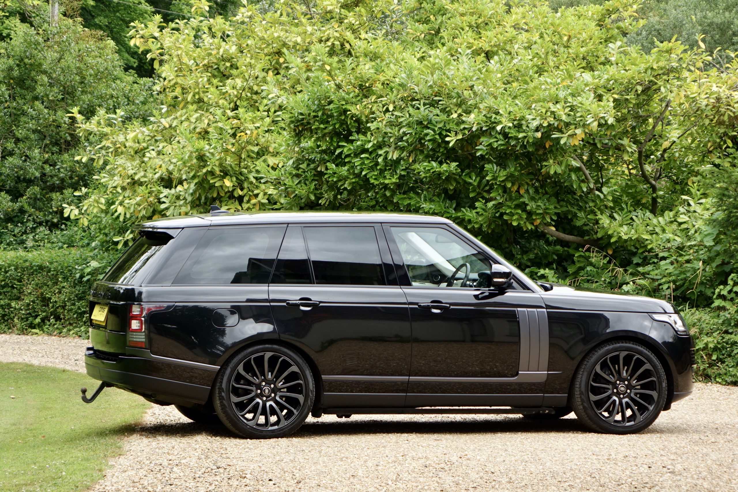 Range Rover 4.4 SD V8 Vogue | DMS Cars